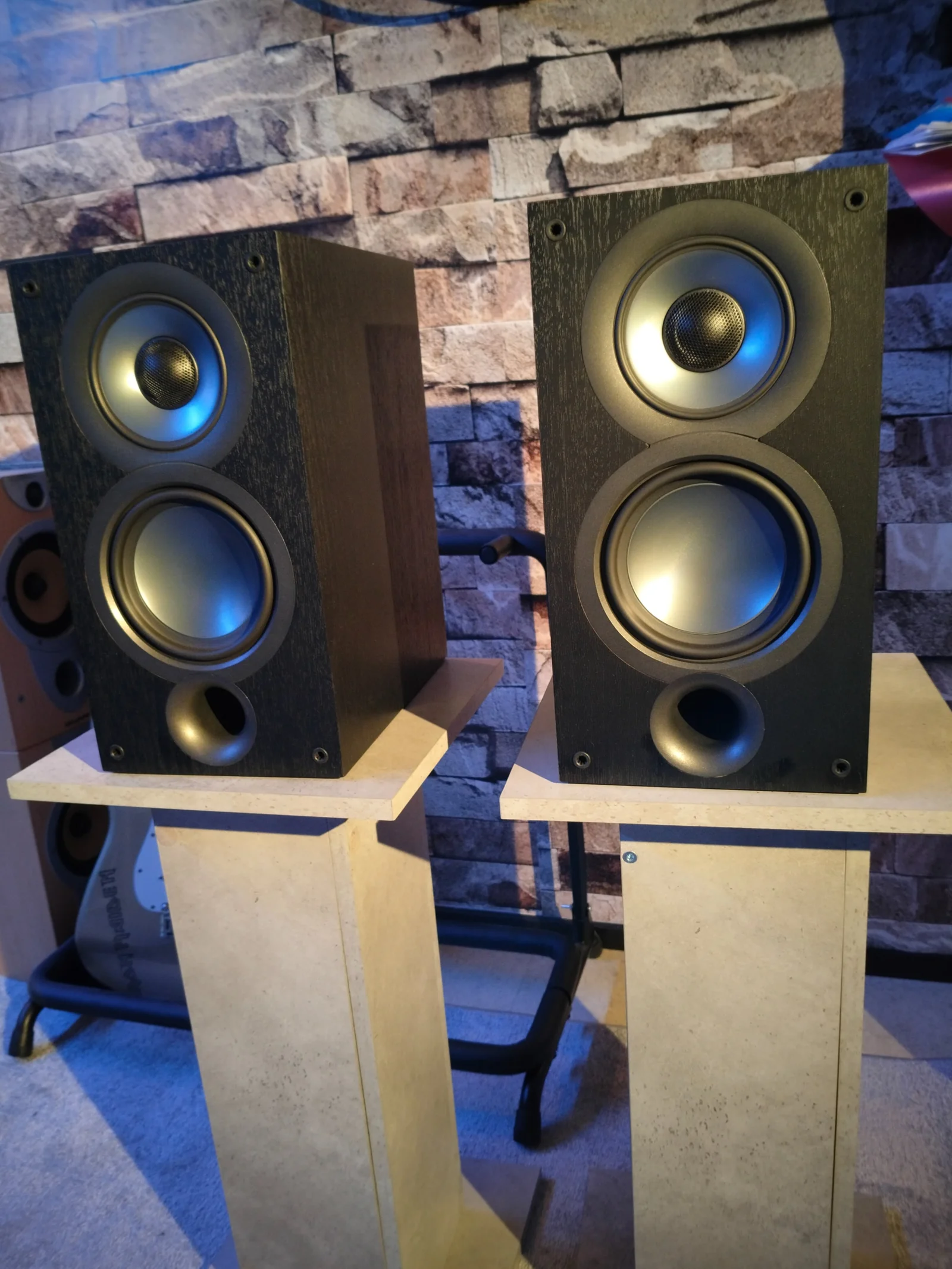 ELAC Uni-Fi 2.0 UB52 | hifitorget.se