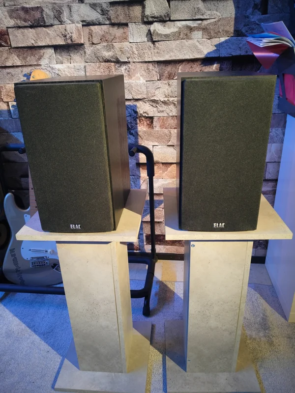ELAC Uni-Fi 2.0 UB52 | hifitorget.se