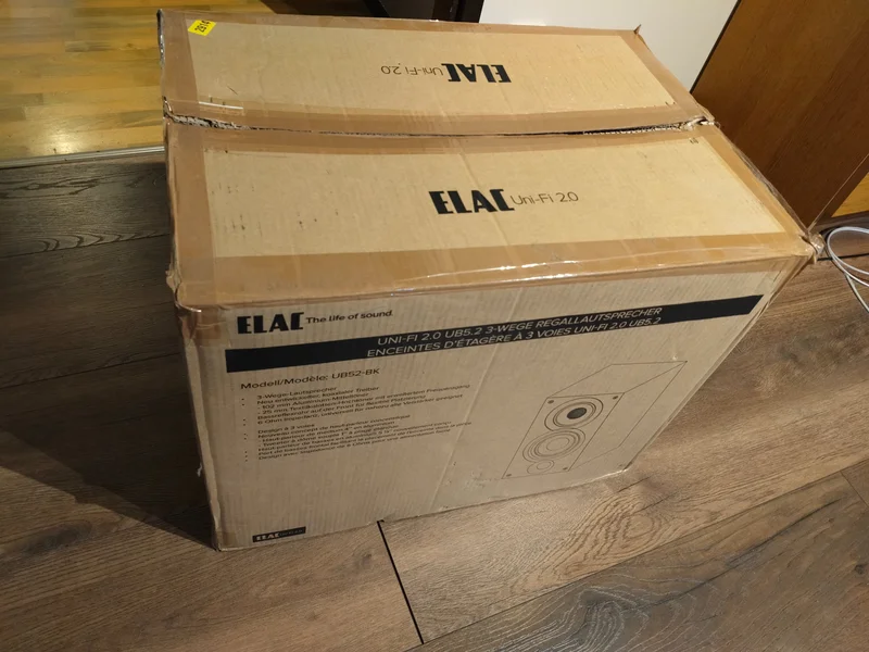 ELAC Uni-Fi 2.0 UB52 | hifitorget.se